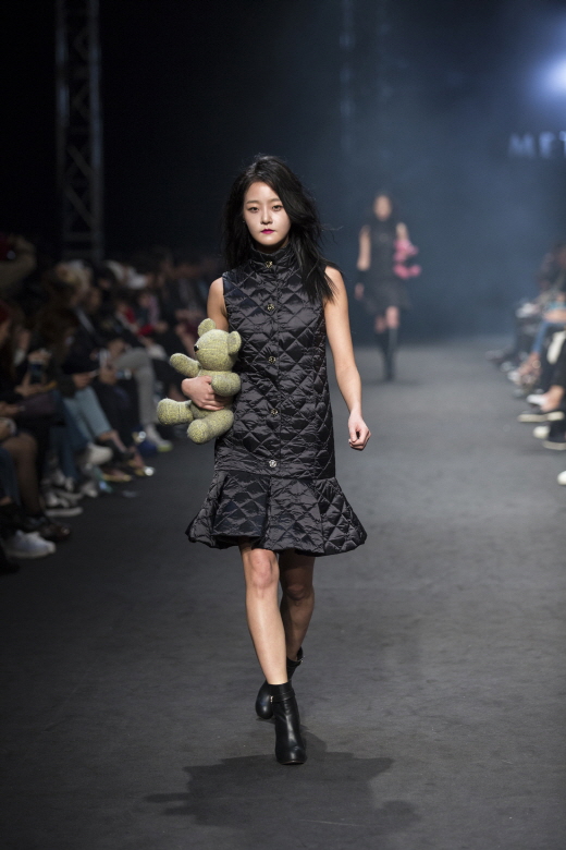 '2015FW서울패션위크' 메트로시티 "겹쳐입기로 개성을 표현하라" - 머니S