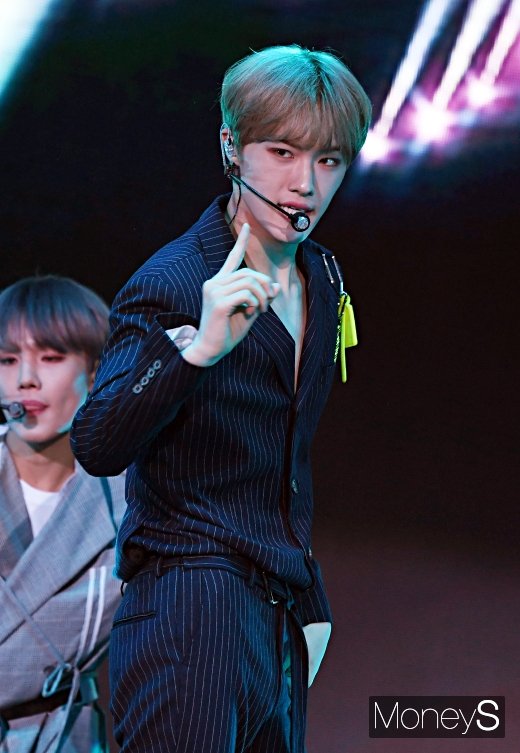 [머니S포토] CIX(씨아이엑스) 현석, 치명적인 눈빛 - 머니S