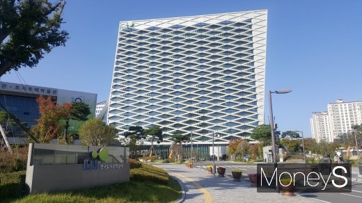 LH, 417개 사규 대상 ‘사회적 가치 영향평가’ 시행 - 머니S