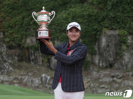 김한별, 연장 끝에 헤지스골프 KPGA '초대 챔피언' 등극 - 머니S