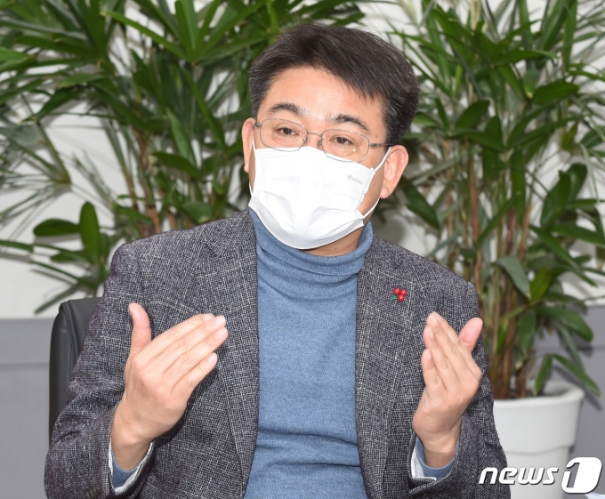 끝까지 검사 거부했던 BTJ열방센터…어떻게 추적했나? - 머니S