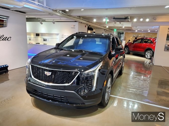 캐딜락, 엔트리급 럭셔리 SUV XT4 출시… 5531만원 - 머니S