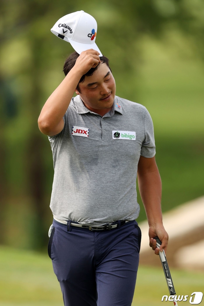 4타 줄인 이경훈, PGA 투어 3M 오픈 2R 공동 19위 도약 - 머니S