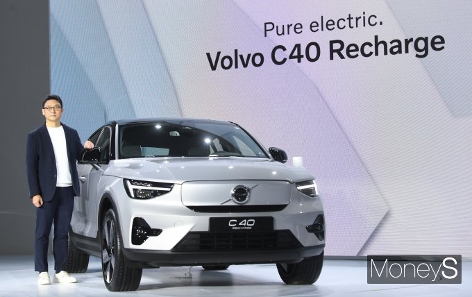[머니S포토] 볼보, 브랜드 최초 순수 전기 SUV 'C40 리차지' 출시 - 머니S