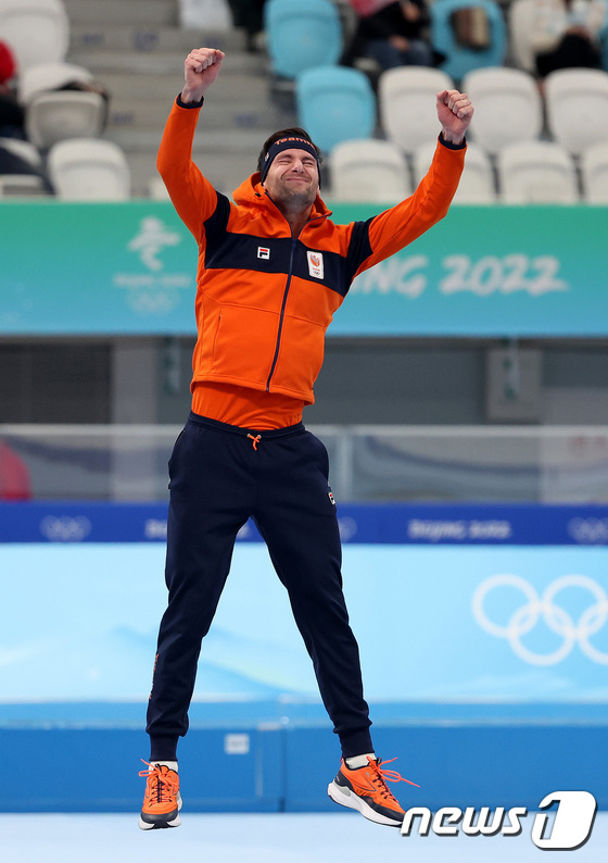 [사진] 토마스 크롤, 스피드 1000m 금메달 - 머니S