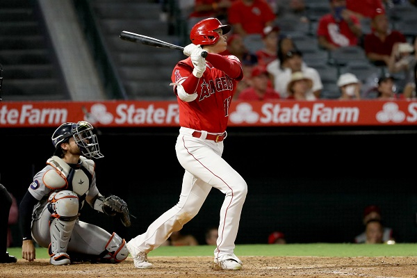 '멀티홈런 오타니' LAA, 10-0 완승… MVP 레이스 재점화 - 머니S