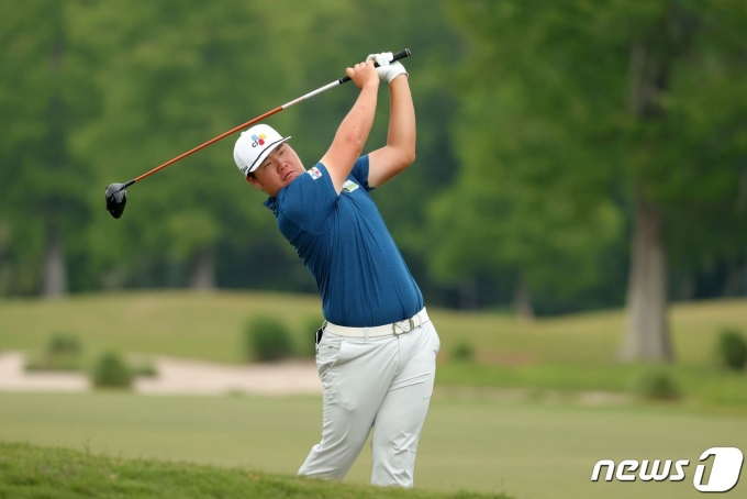 임성재, PGA WM 피닉스 오픈 3R 공동 6위…선두와 4타 차 - 머니S