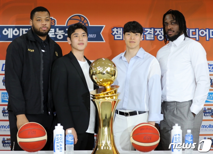 [사진] 2년 연속 챔프전에서 맞붙는 안양 KGC와 서울 SK - 머니S