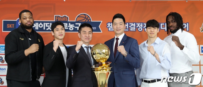 [사진] 복수와 정상 수성을 꿈꾸는 안양 KGC·서울 SK - 머니S