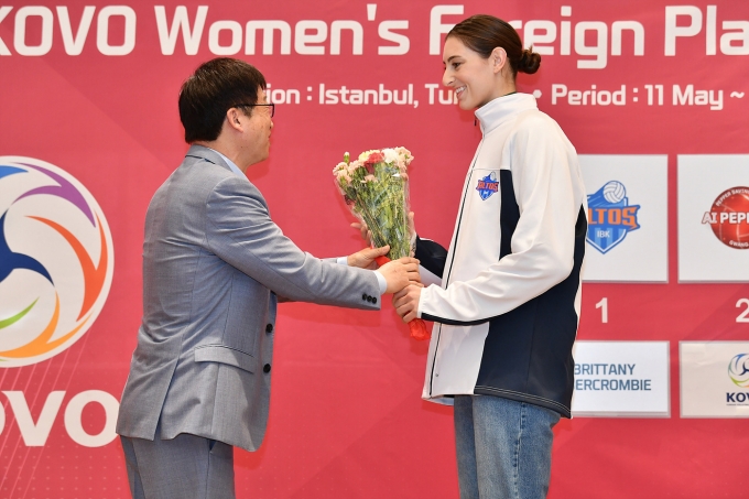 아베크롬비 1순위로 선택한 김호철 감독 "트라이아웃 전부터 생각" - 머니S