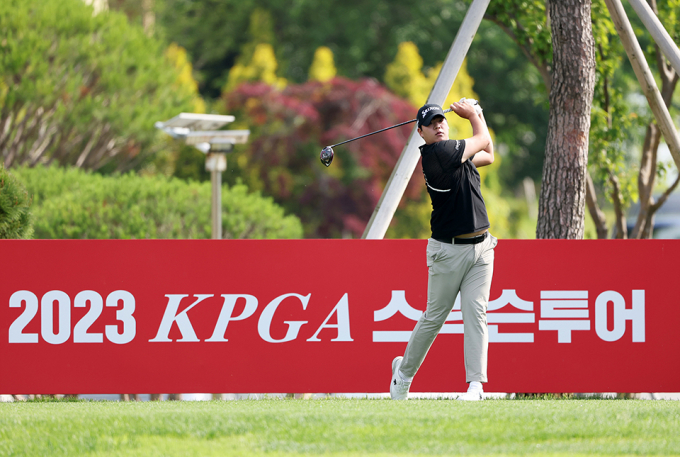 '팀 스릭슨' 송재일, KPGA '스릭슨 투어' 8회 대회 우승… 시즌 3승 - 머니S