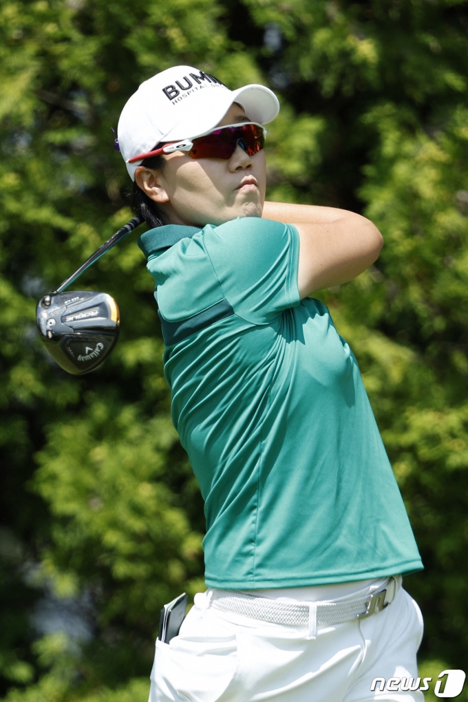 '2인 1조'로 나선 이정은-이미향, LPGA 다우 인비테이셔널 3R 공동 10위 - 머니S