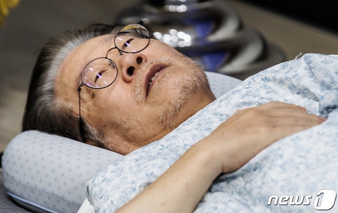 문화예술계 이재명 단식 중단 요청…유인촌 장관 후보자에 우려 머니s