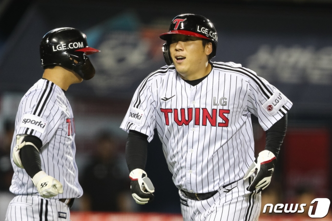 '김현수 3타점' LG, SSG에 DH 1·2차전 싹쓸이…4연승 행진 - 머니S