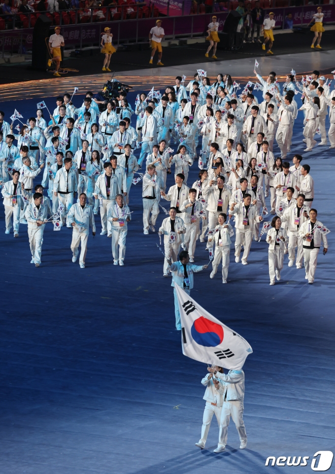 [사진] 대한민국 선수단 2022 아시안게임 개회식 입장 머니s