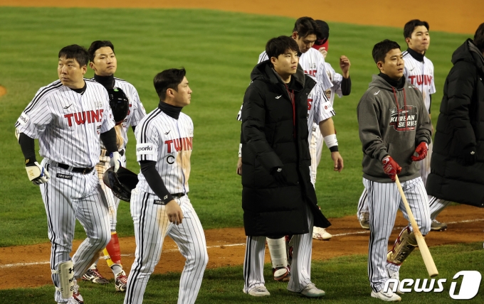 [사진] KS 1차전 내준 LG - 머니S