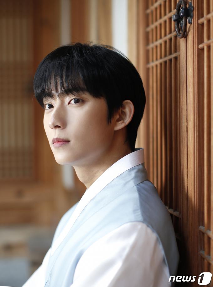 [사진] B1A4 공찬, CG 비주얼 - 머니S