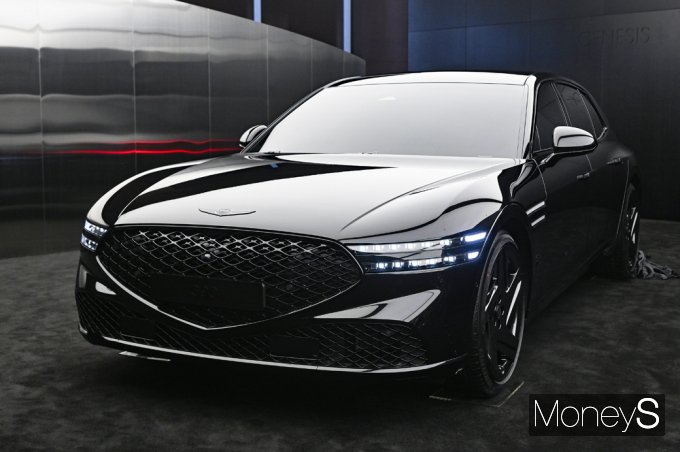 [머니S포토] 완벽한 블랙의 탄생… '제네시스 G90 블랙' - 머니S