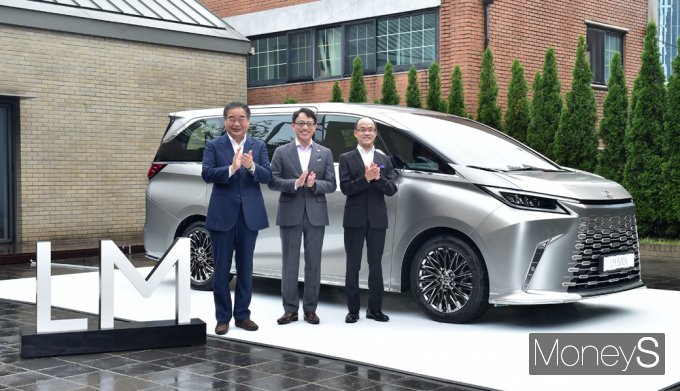 [머니S포토] 차별화된 플래그십 MPV 렉서스코리아 '디 올 뉴 LM 500h' - 머니S