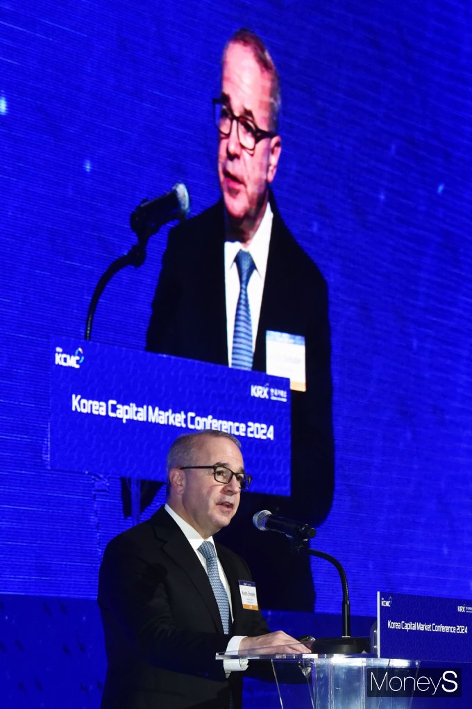 [머니S포토] KCMC 2024 '케빈 스니더' 골드만삭스 아태 대표, 축사 - 머니S