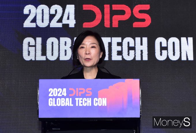 [머니S포토] 오영주 "딥테크 스타트업, 글로벌 경제 선도·기술산업 발전 주도" - 머니S