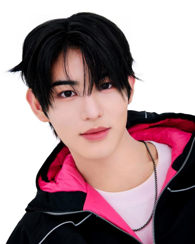 JYP 신인 보이그룹 킥플립, 20일 데뷔…7인 비주얼 공개 - 머니S